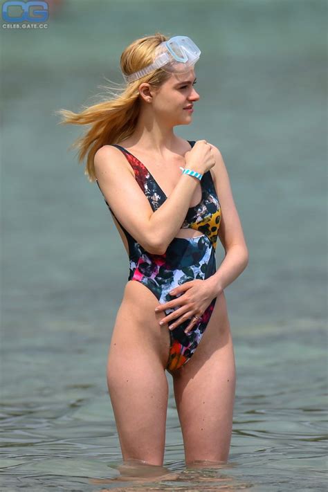 Nicola Peltz Nude Pictures Onlyfans Leaks Playboy Photos Sex Scene Uncensored