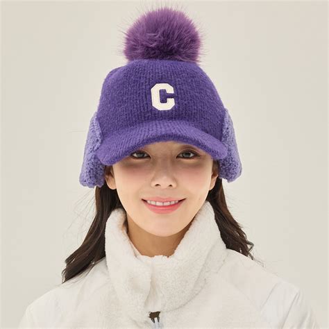 퀸잇 여성골프모자 올인원 C로고 귀덮개 니트모자