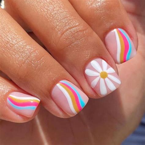 طرح لاک ناخن تزیین و طراحی ناخن دخترانه با لاک ساده، شیک و اکلیلی