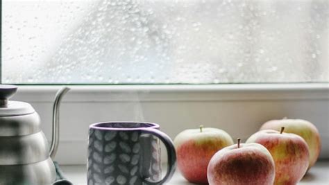 7 Kitchen Tips For Monsoon That Will Make Cooking A Breeze On A Rainy