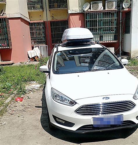 福特福克斯搭载韦帕车顶行李箱 山系列车顶箱 搜狐大视野 搜狐新闻