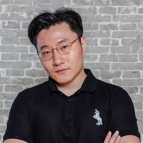 Feng Bin 冯彬 Swatch Art Peace Hotel