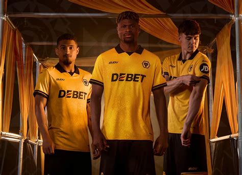 Wolverhampton Wanderers 25 26 Sudu Home Kit