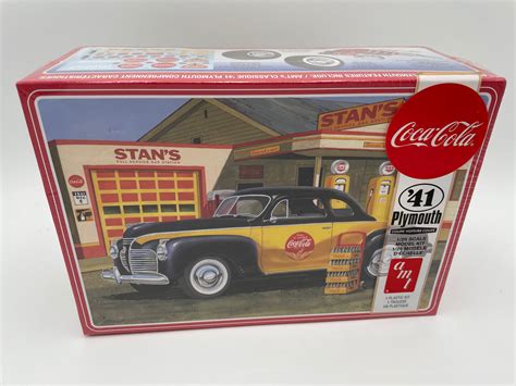 Amt Coca Cola ‘41 Plymouth Model Kit 2020 102500 Bird N Squirrel