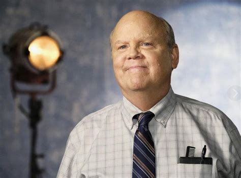 Dan Blocker Eredità Che Brilla—il Suo 67 Anno Vecchio Figlio Sembra Proprio Come Lui E Conduce