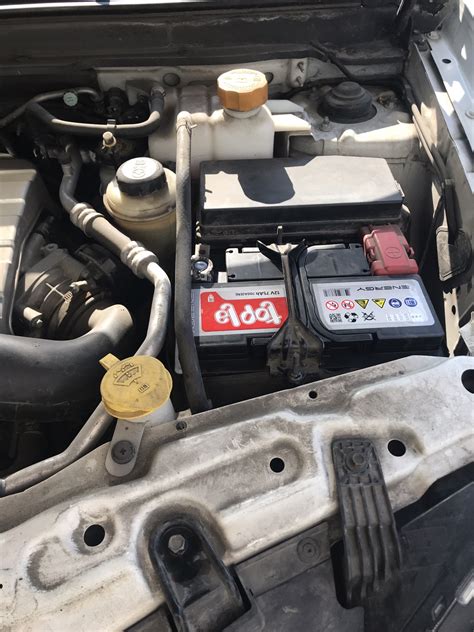 Замена акб — Opel Antara, 3,2 л, 2011 года | запчасти | DRIVE2