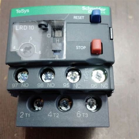 Latching Schneider Lrd10 Overload Relay For Electrical Industry 415 V