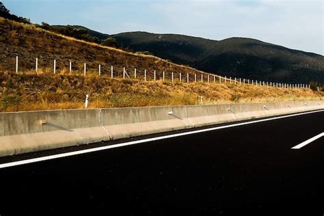 5 Things You Should Know About K Rail Barrier Eiffel Trading