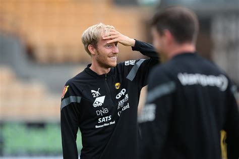 Fotball Skadeplaget Lsk Kaptein Endelig Tilbake For Fullt Det Klør