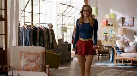 Melissa Benoist Nue Dans Supergirl