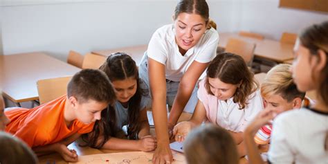 5 Community Building Activities That Foster Communication Teaching