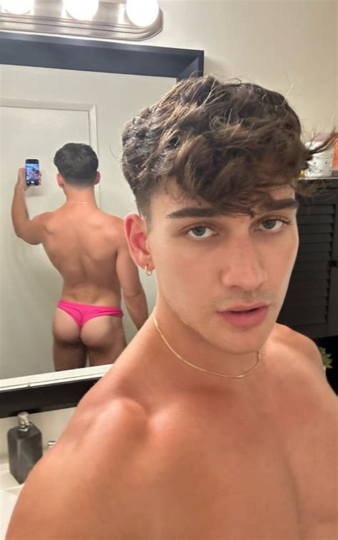 Backside Mirror Selfie Houtex2019