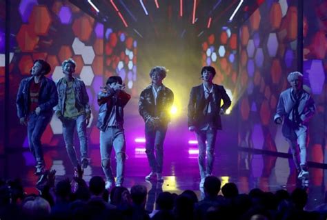 Video Reaksi 5 Part Favorit Bts Di Mv Mic Drop Remix Entertainment