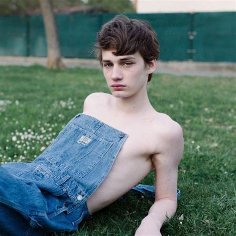 Roberts Semjonovs Carino