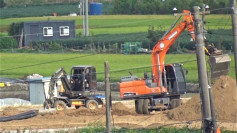 굴삭기 포크레인 작업 Working With Excavators フォークレーン作業の様子 Poclain 掘削機 Graafmachine