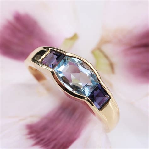 French Modern Aquamarine Amethyst 18 Karat Yellow Gold Bangle Ring For