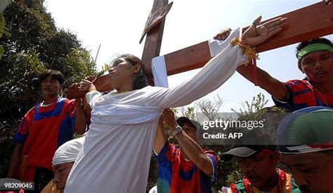 Jesus Christ Crucified On The Cross Foto E Immagini Stock Getty Images