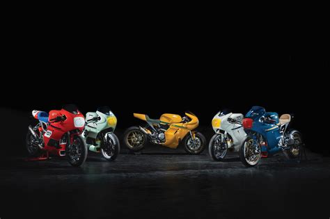 The Debolex Db25 Is A Bespoke Ducati Monster Based Superbike Maxim