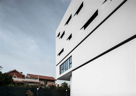 Nestlé Waters Beirut Office Features A Top Heavy Shape