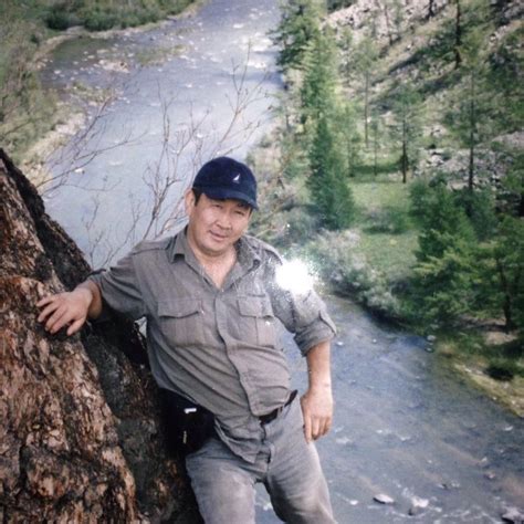 Khuvchiinkhar Орчилонд хүн сайн муу найз садан төрөл салж хагацах амраг худал муу хүнд