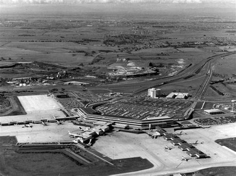 Essendon Airport How Melbourne Outgrew Its First International Gateway