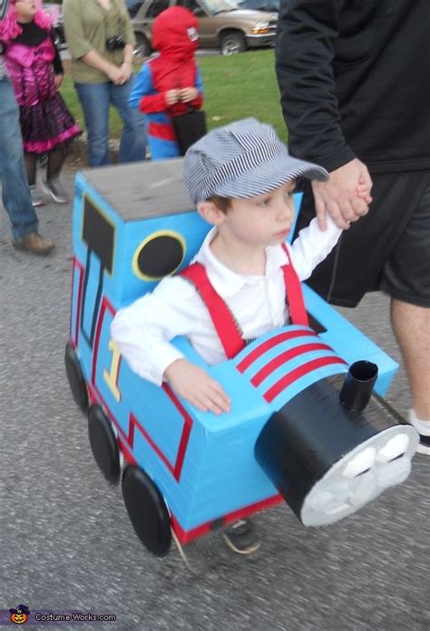 Diy Thomas The Train Costume Photo 5 5
