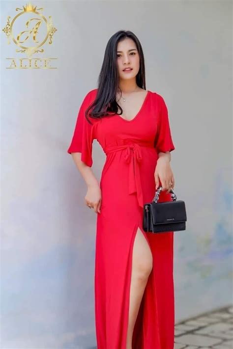 අලුත් ගවුම් විලාසිතා අඩු මිලට