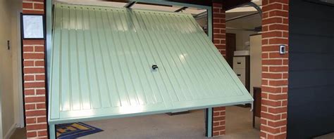 ¿cómo Funciona Una Puerta De Garaje Automática Jimatic Puertas Automáticas