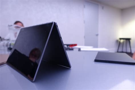 IFA 2016: представлен ноутбук с сенсорной клавиатурой Lenovo Yoga Book