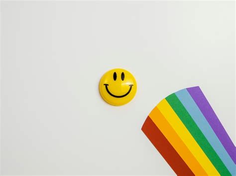 Images De Smiley Vert Jaune Rouge Téléchargement Gratuit Sur Freepik