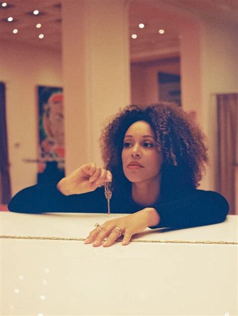 Grace Risch Schauspielerin Sängerin Berlin Crew United