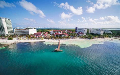 Cancun Beachfront Hotels And Resorts Royal Resorts And Grand Residences