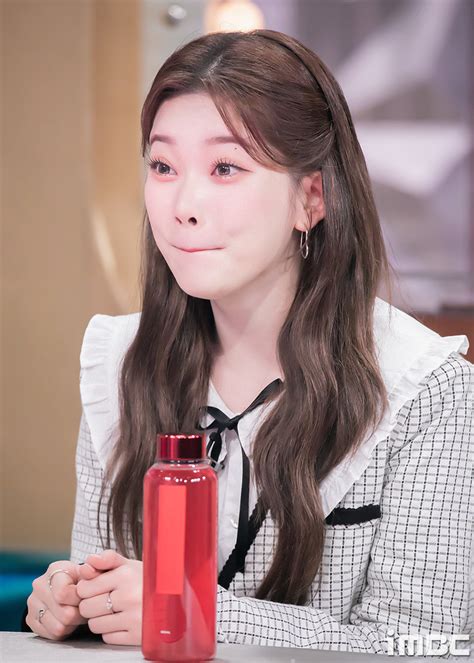 [움짤] 츠키 핵귀요미 모먼트 라디오스타 B하인드