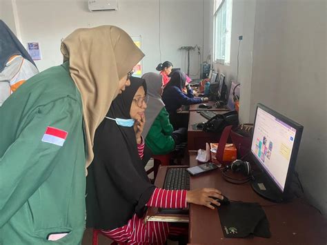 pelatihan platform quizizz dari dosen usu untuk guru universitas