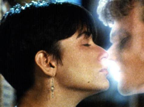 Famous Kissing Scenes In Movies