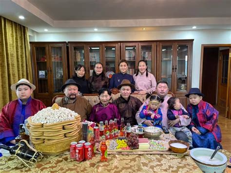 Г Амгалан багшын үр хүүхэд ач зээ Facebook