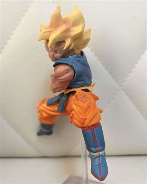 ドラゴンボールz スーパーサイヤ人孫悟空 かめはめ波フィギュア ナメック星編 メルカリ