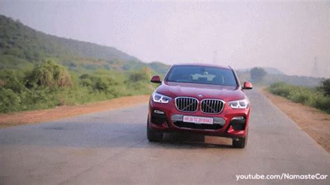 Car Crashing Animated 