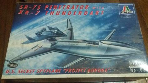 1 72 Italeri Sr 75 Penetrator With Xr 7 Thunderdart U S Secret