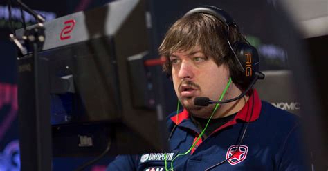 Dosia поделился мнением о возможно переносе Cs Go на Source 2