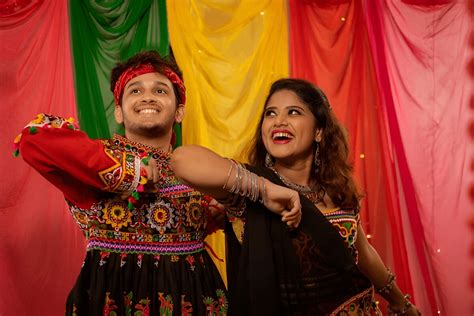 Garba In Ahmedabad Ultimate Spots For Navratri Celebrations