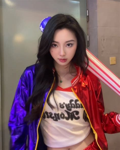 盧映彤 Skylar Skylarlyt • Instagram Photos And Videos