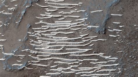 Ice Steps On Mars Tells About Its Past
