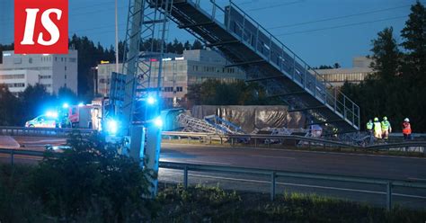 Onnettomuus Turunväylällä Espoossa Liikenne Poikki Molempiin Suuntiin