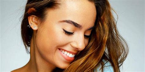 20 Best Eyebrow Scissors For Unruly Brows In 2021 Yourtango