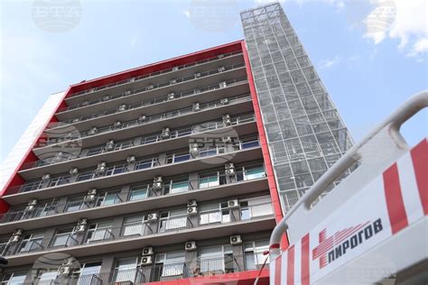 Дете е спасено в болница „Пирогов“ след прием на голямо количество парацетамол Утро