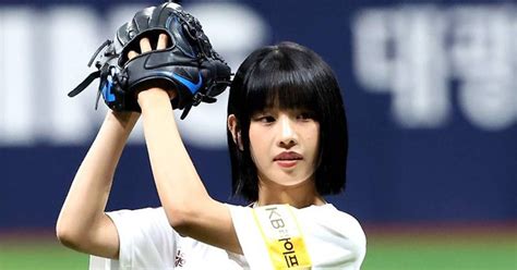 [포토]키오프 나띠 눈빛으로 보내는 사인