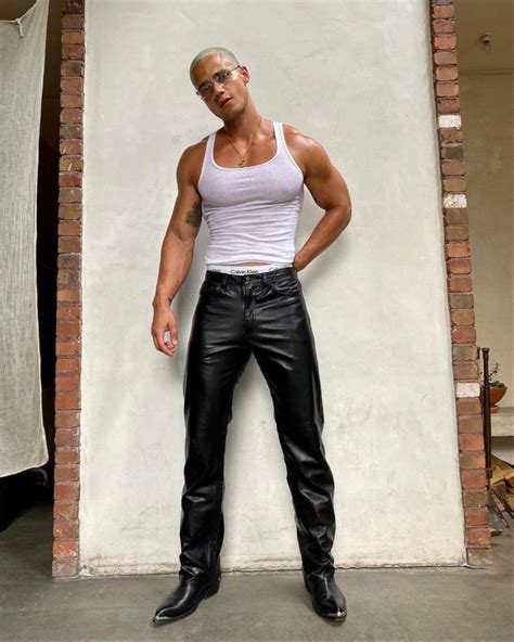 Pin By Bryton Mackey On Style Mens Fashion Inspiration Guys Clothing