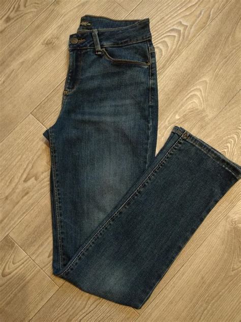 Джинси — ціна 100 грн у каталозі Джинси Купити жіночі речі за доступною ціною на Шафі Україна