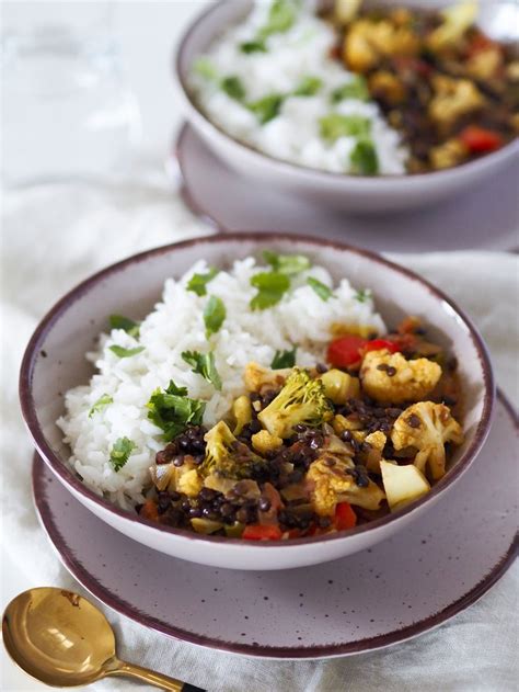 Delicious Vegan Beluga Lentil Curry